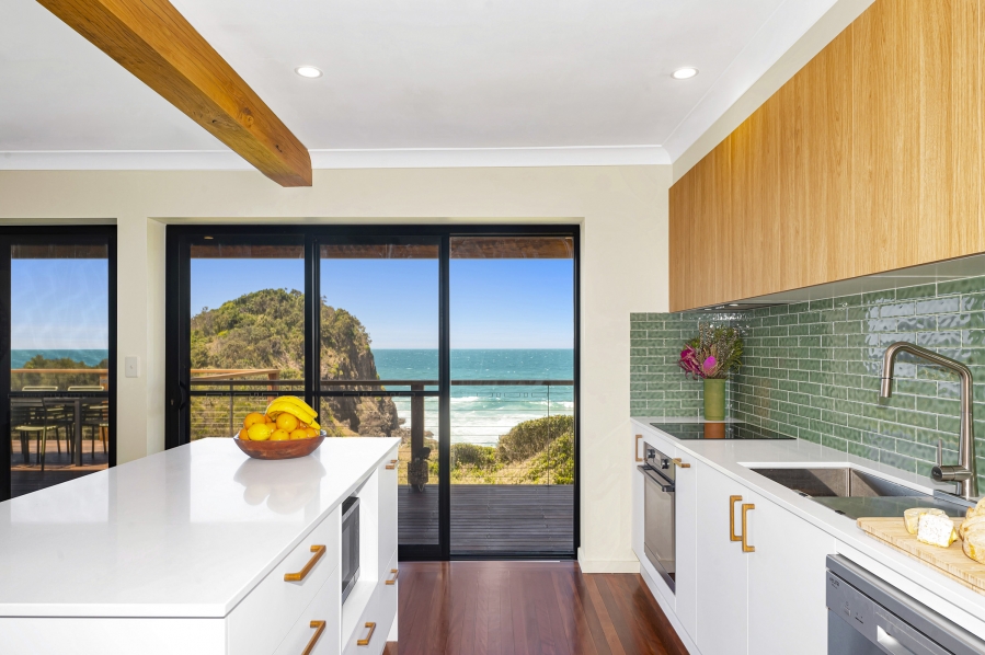 Scotts Head Panorama - Oceanfront Property Features